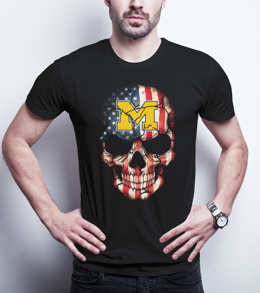 Michigan Wolverines American Flag Skull 67 T-Shirt