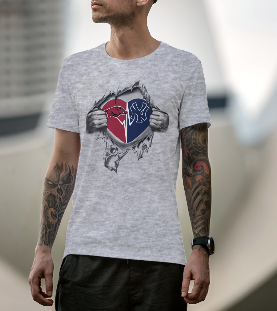 Yankees Razorbacks Heart Torn Open T-Shirt