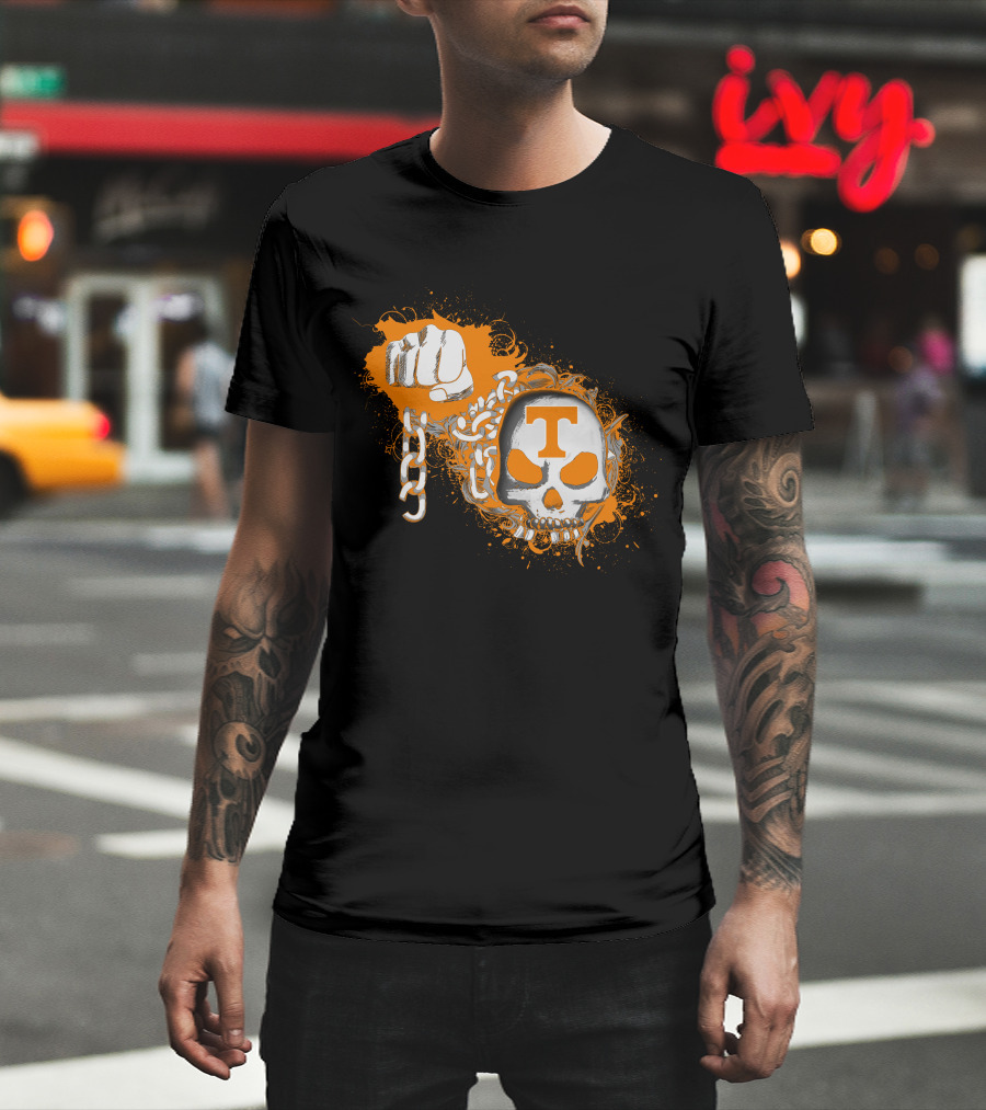 Tennessee Volunteers Skull And Fist With Chains And Orange T T-Shirt