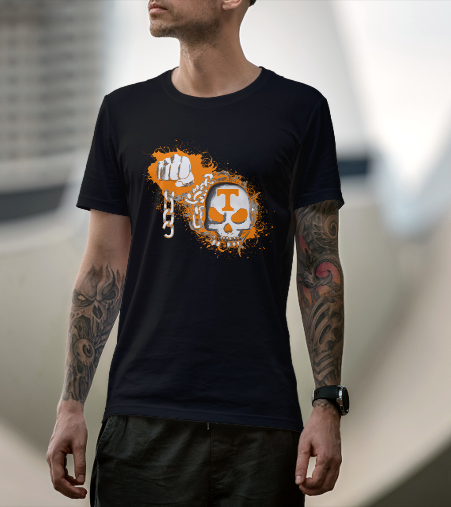 Tennessee Volunteers Skull And Fist With Chains And Orange T T-Shirt