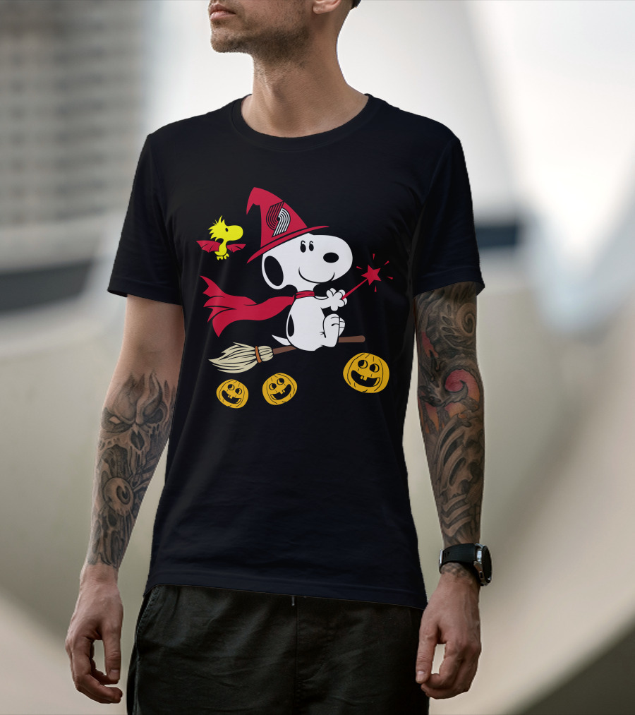 Portland Trail Blazers Happy Halloween Snoopy Witch Broom Woodstock Pumpkins T-Shirt