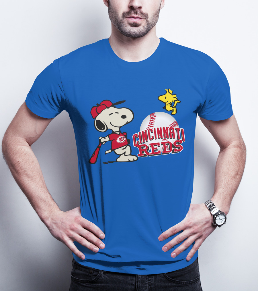 Cincinnati Reds Snoopy Woodstock Baseball T-Shirt