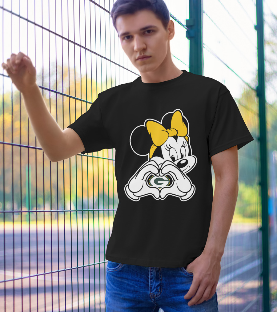 Minnie Mouse Green Bay Packers Heart Hands T-Shirt