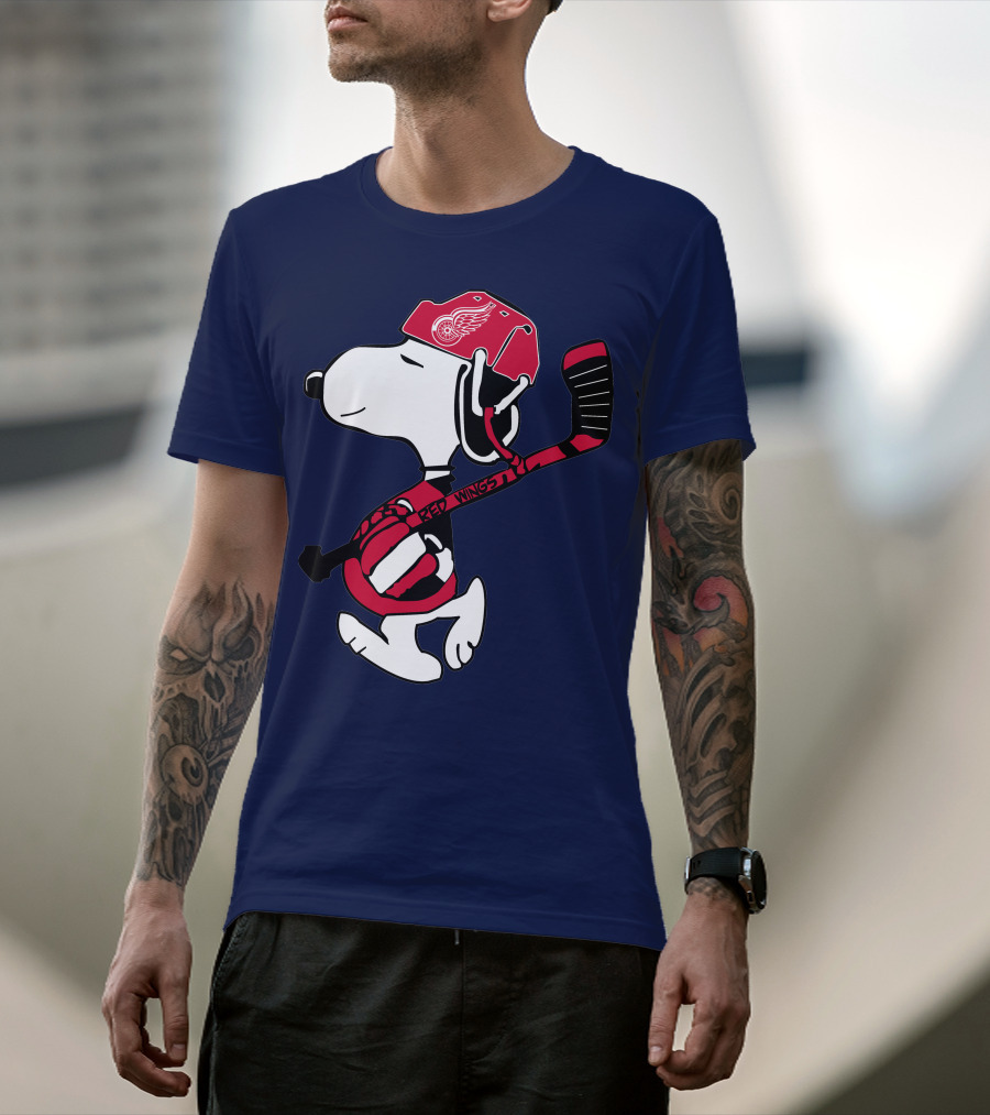 Snoopy Detroit Red Wings Hockey Enthusiast T-Shirt