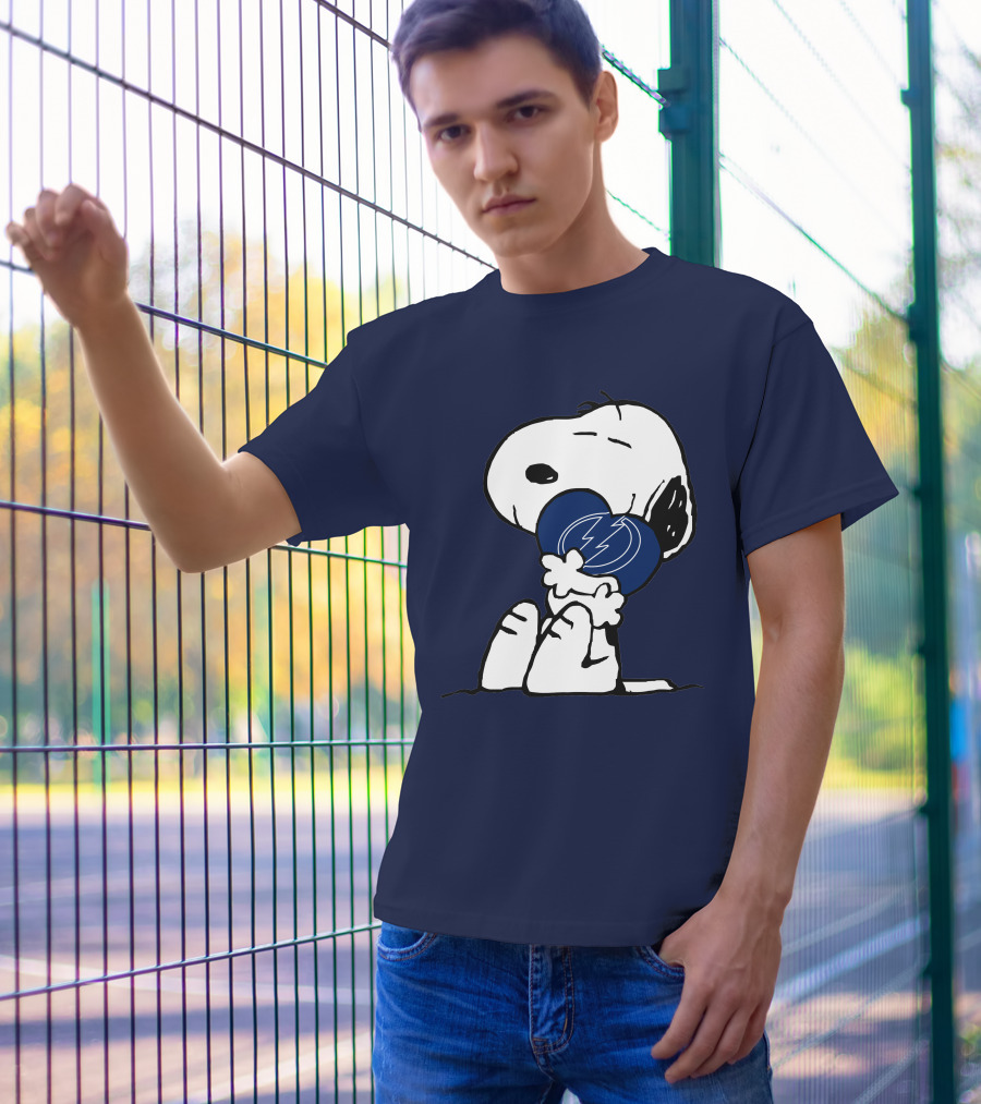 Tampa Bay Lightning Snoopy Hugging Heart T-Shirt