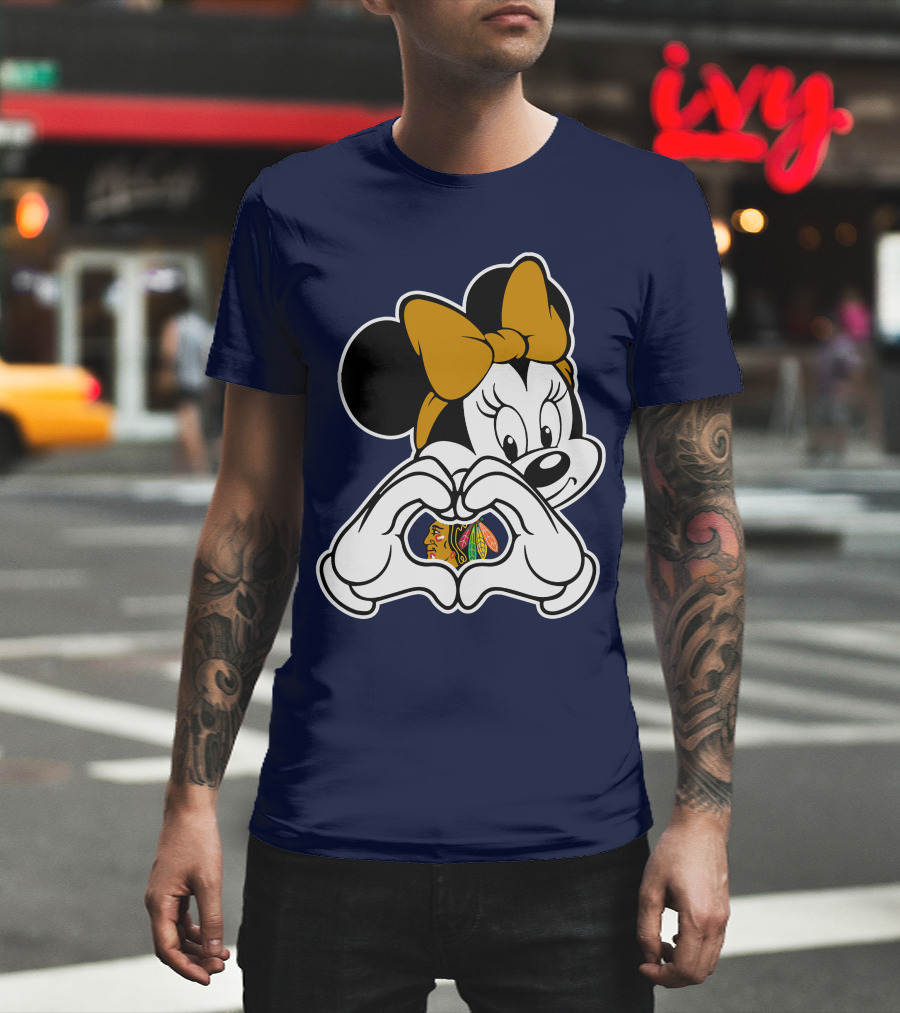 Minnie Mouse Heart Hands Chicago Blackhawks T-Shirt