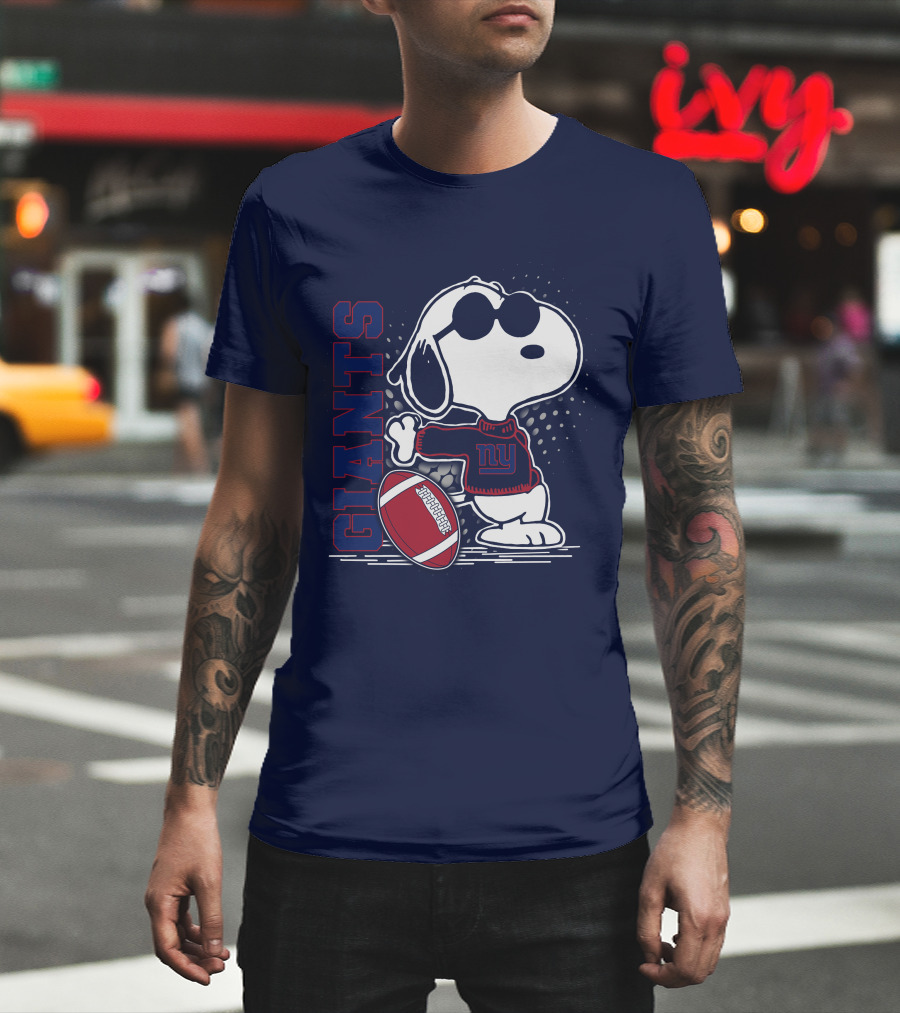 New York Giants Snoopy Football Player Fun Fanwear T-Shirt
