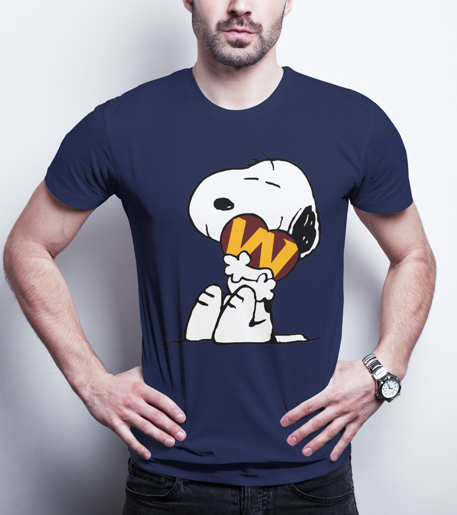 Snoopy Hugging Washington Football Heart T-Shirt
