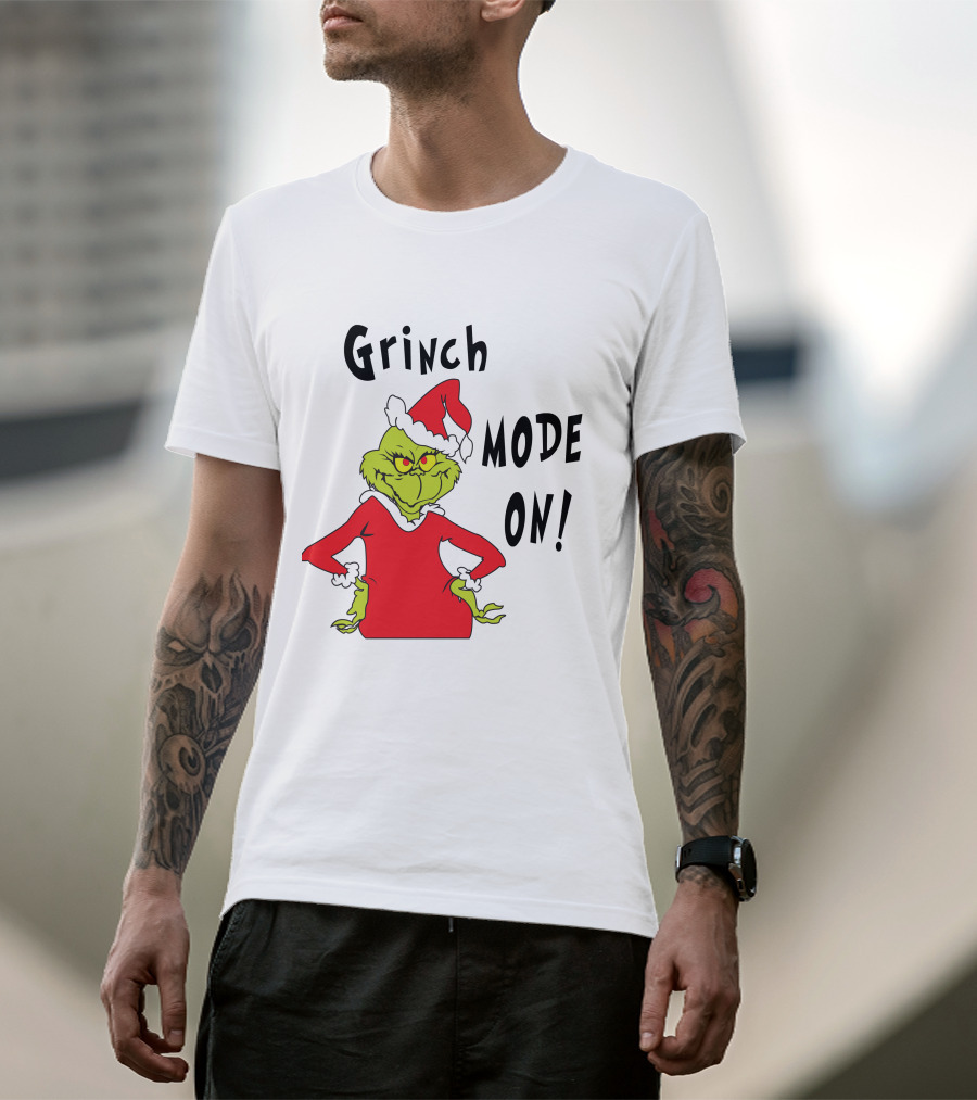 Grinch Mode On Santa Hat Red T-Shirt