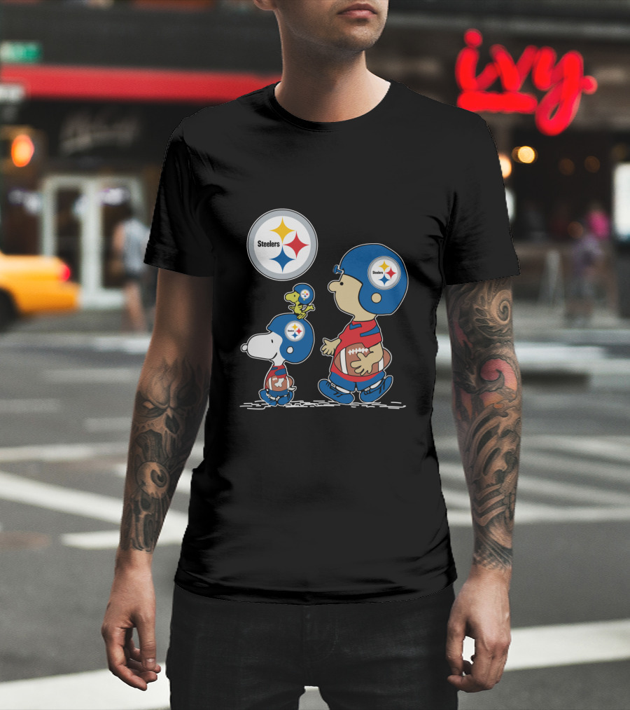 Pittsburgh Steelers Helmet Characters Football Woodstock T-Shirt