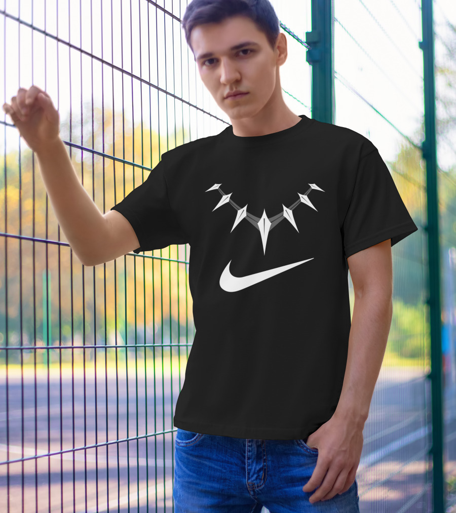 Nike Avengers Cool Black Panther Necklace Swoosh T-Shirt