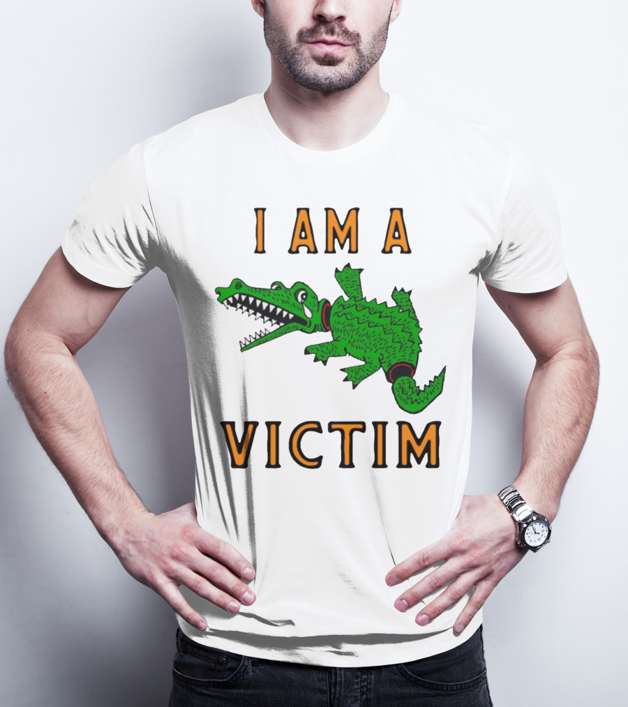 I Am A Victim Green Crocodile Cartoon T-Shirt
