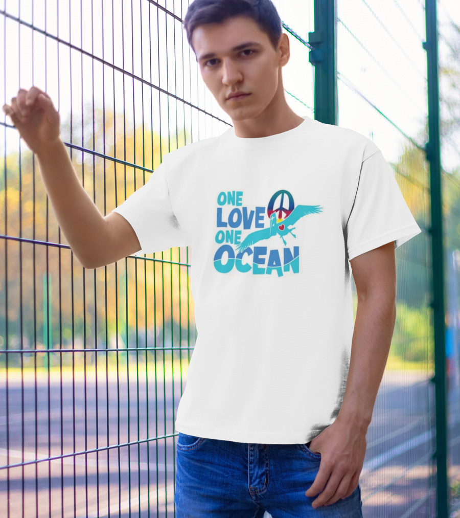 Musician Jimmy Buffett One Love One Ocean Peace Symbol Bird Heart T-Shirt