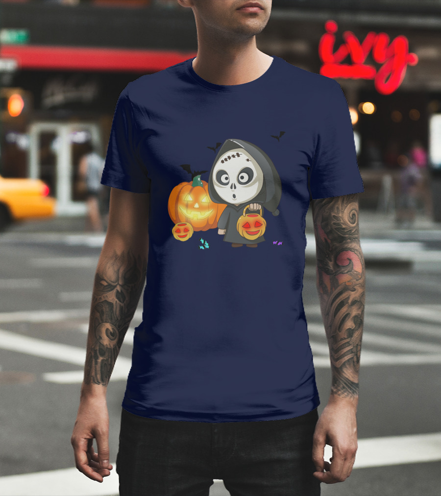 Halloween Makeup Ghost With Pumpkin Lanterns And Bats T-Shirt