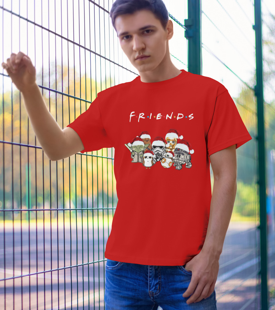 Star Wars Characters Yoda Chewbacca Porgs Stormtrooper R2 D2 C 3PO BB 8 Friends TV Show Christmas Santa Hats T-Shirt