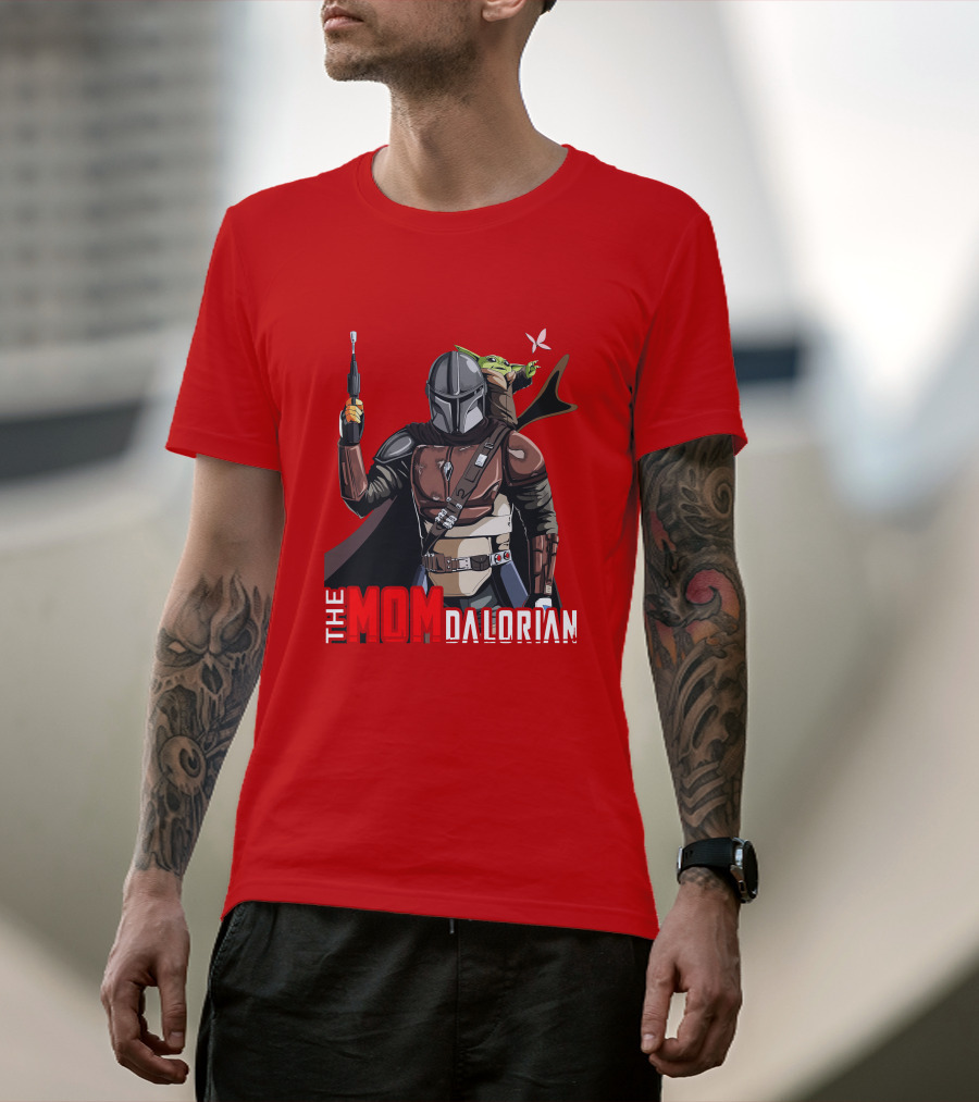 THE MOM DALORIAN BABY YODA T-Shirt