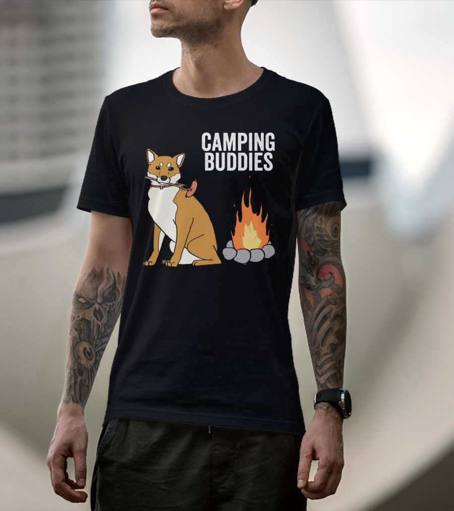 CAMPING BUDDIES SHIBA INU ROASTING SAUSAGE NEAR CAMPFIRE T-Shirt