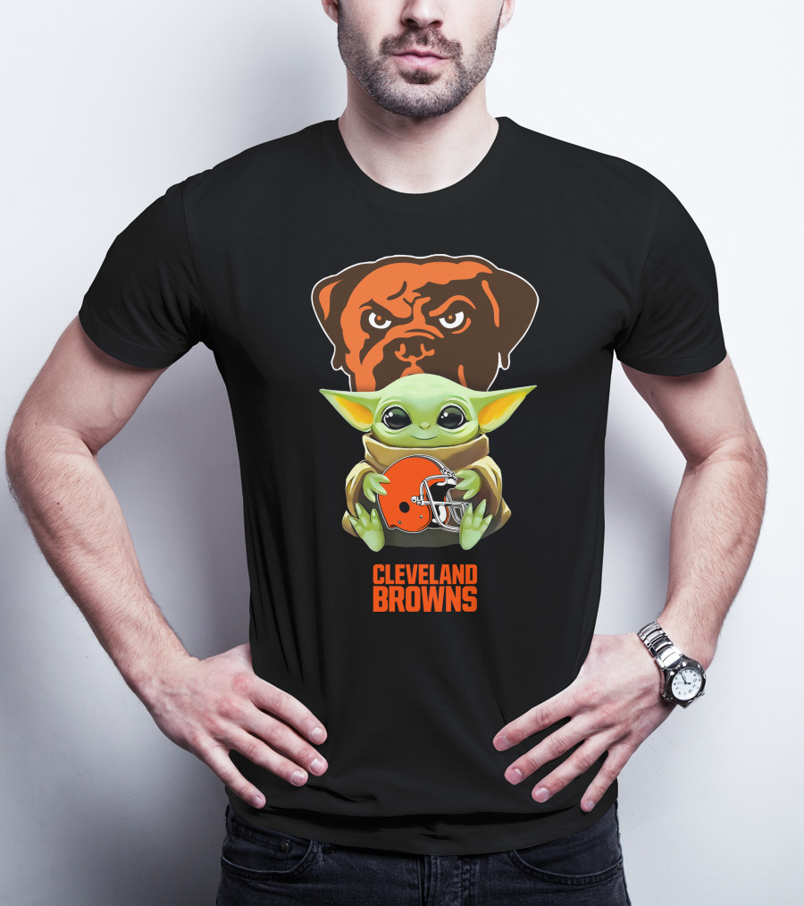 Cleveland Browns Baby Yoda Holding Helmet With Dog T-Shirt