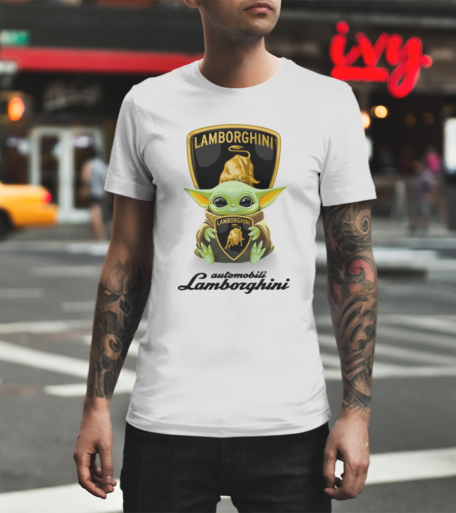 Baby Yoda Hugging Automobili Lamborghini T-Shirt