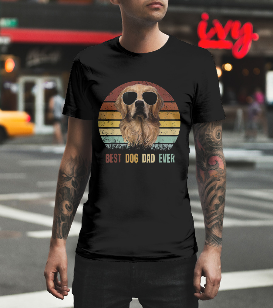 Golden Retriever With Sunglasses Best Dog Dad Ever Vintage Stripes T-Shirt