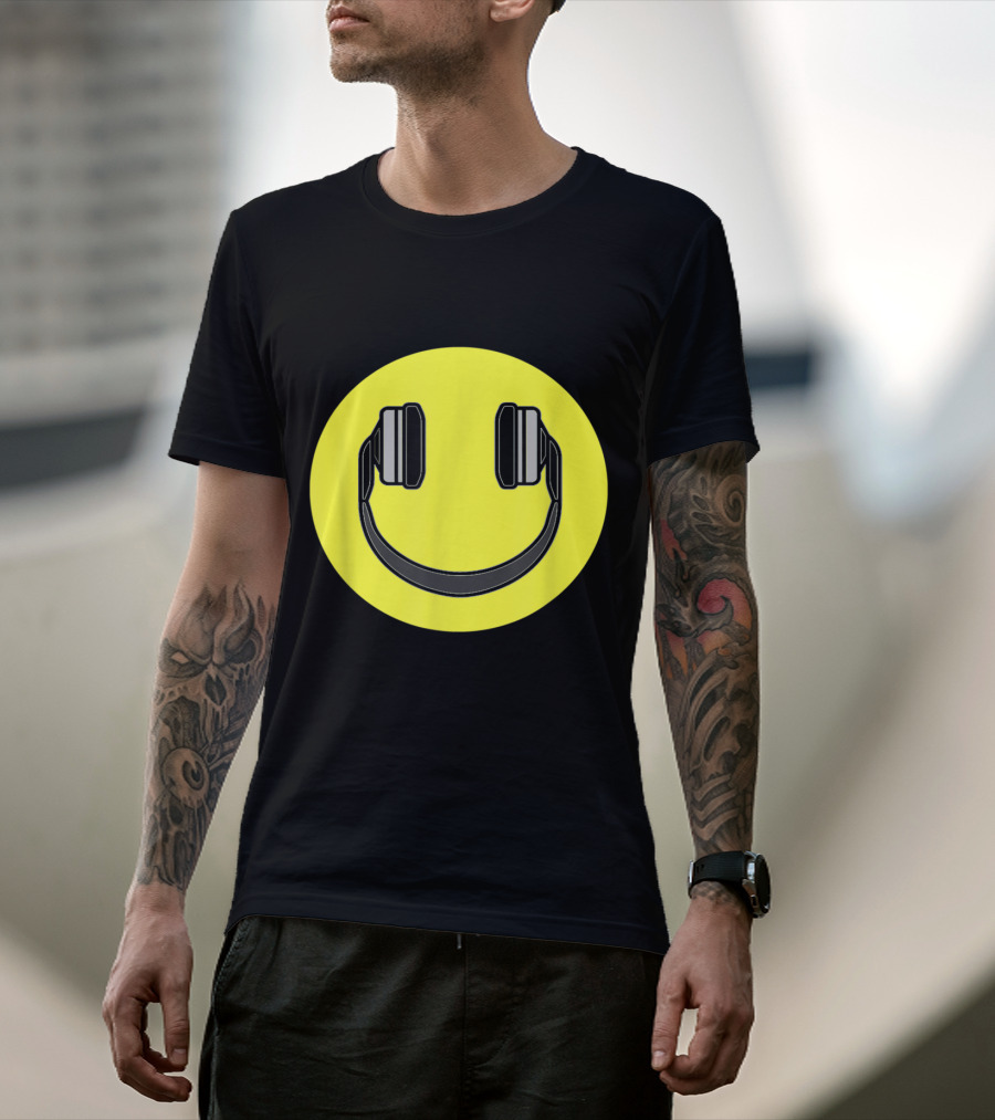 Club Smiley Techno Music DJ Headphone Face T-Shirt