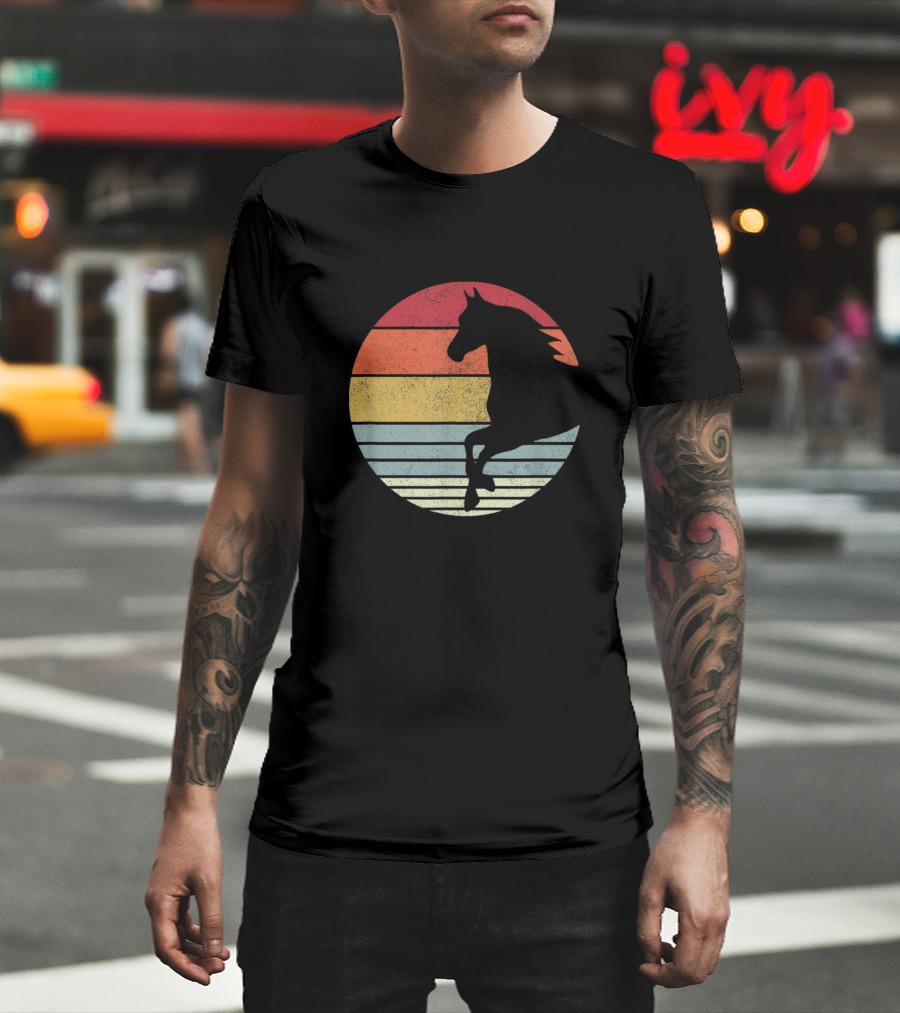 Vintage Riding Horses Retro Sunset T-Shirt