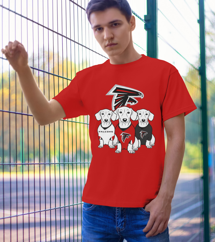 Atlanta Falcons With Dachshund  T-Shirt