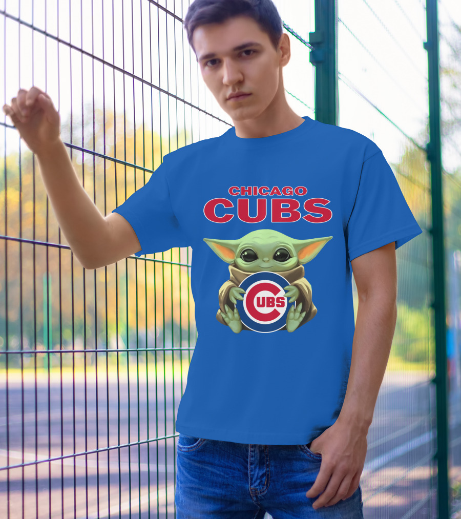 Chicago Cubs Baby Yoda Holding Cubs T-Shirt