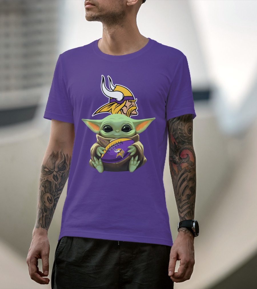 Babyyoda Minnesota Vikings Fan With Football T-Shirt