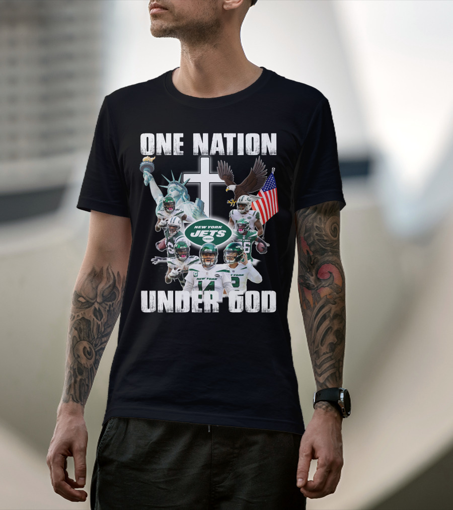 New York Jets One Nation Under God Statue Of Liberty Eagle Flag Football Players T-Shirt