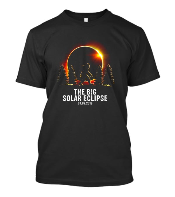 The Big Solar Eclipse Bigfoot 07.02.2019 Forest Silhouette T-Shirt