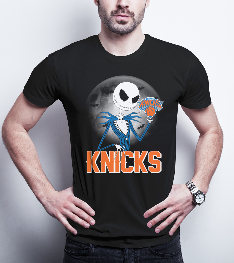 Jack Skellington New York Knicks Halloween Basketball Moon Scene T-Shirt
