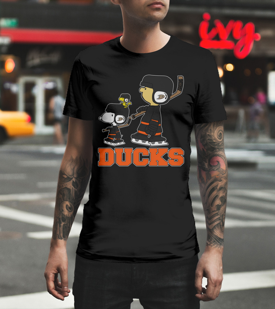 Snoopy Woodstock And Anaheim Ducks Hockey Team Fans T-Shirt
