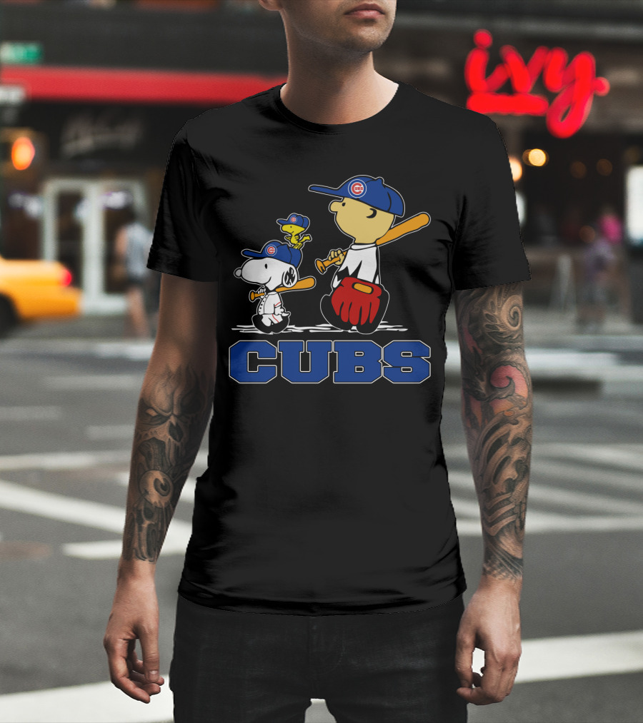 Cubs Snoopy Woodstock Baseball Fans With Cubs Caps T-Shirt