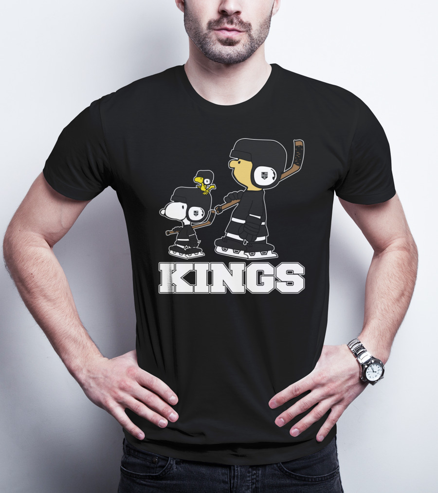 Snoopy Woodstock And Los Angeles Kings Hockey Fans Ice Skating T-Shirt