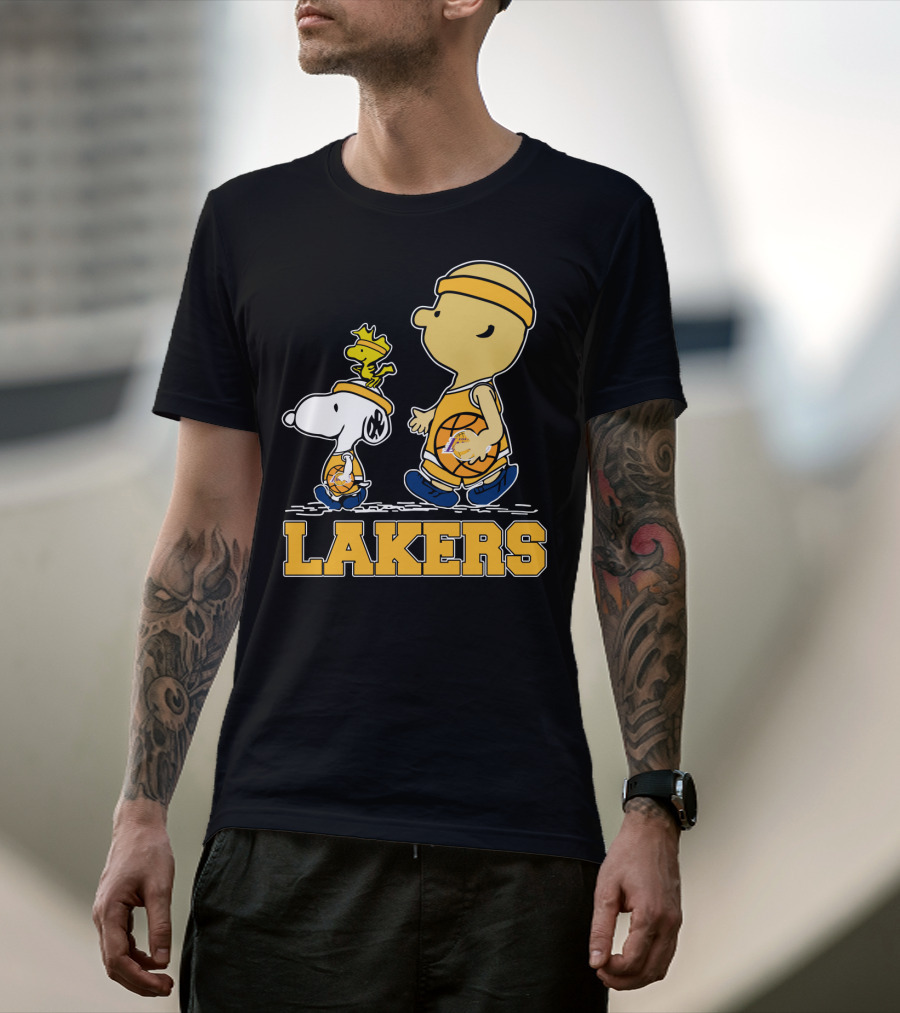 Snoopy And Woodstock With Basketballs For Los Angeles Lakers Fans T-Shirt