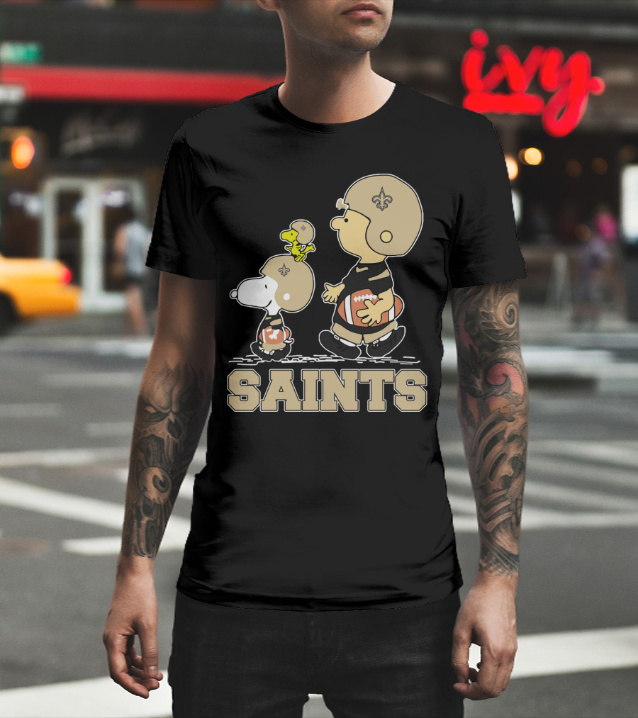 Snoopy Woodstock Charlie Brown New Orleans Saints Fans T-Shirt