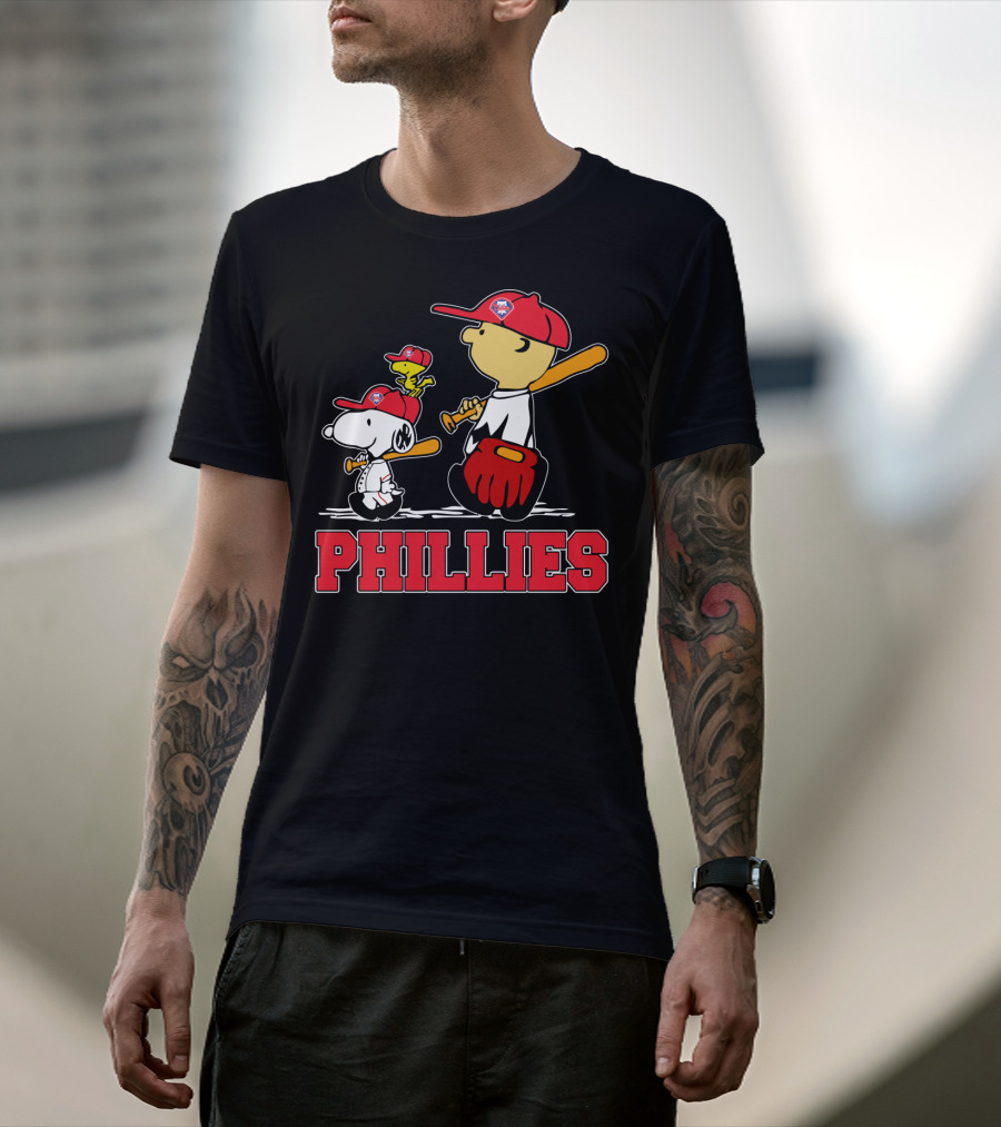 Snoopy Woodstock Phillies Baseball Fans T-Shirt