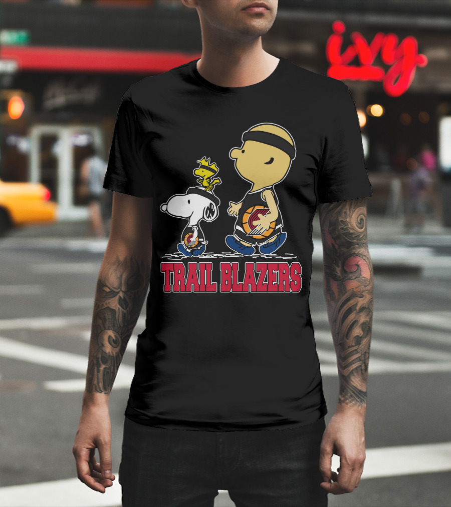 Snoopy And Woodstock Portland Trail Blazers Fans Basketball Theme T-Shirt