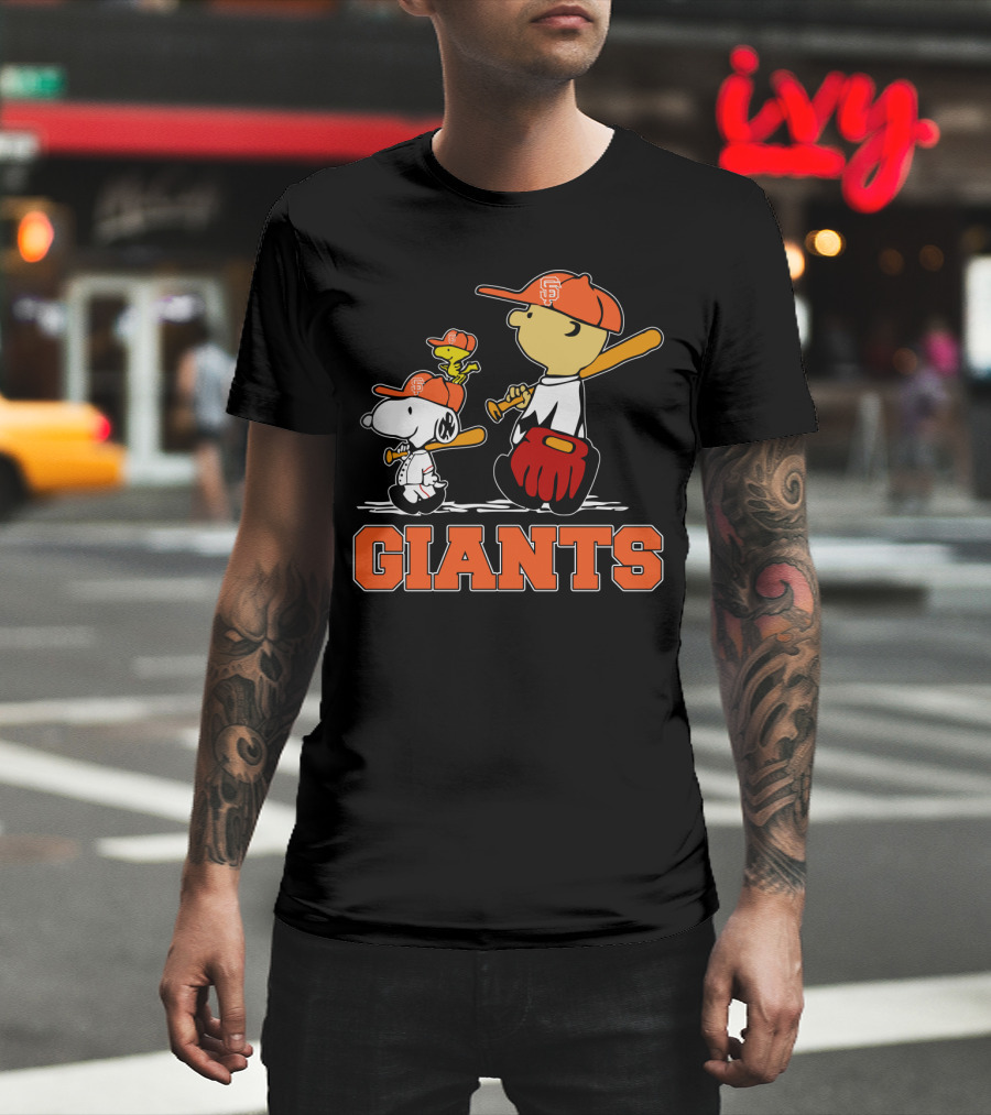Snoopy Baseball San Francisco Giants Fans Charlie Brown Woodstock T-Shirt