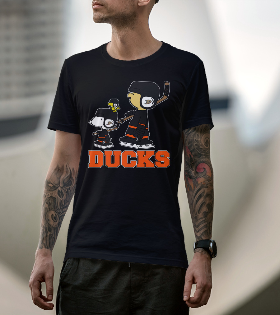 Snoopy And Woodstock Anaheim Ducks Hockey Fans T-Shirt