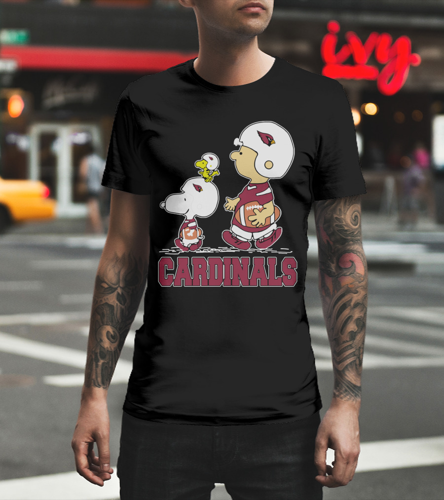 Snoopy And Woodstock With Cardinals Football Helmets And Team Spirit T-Shirt