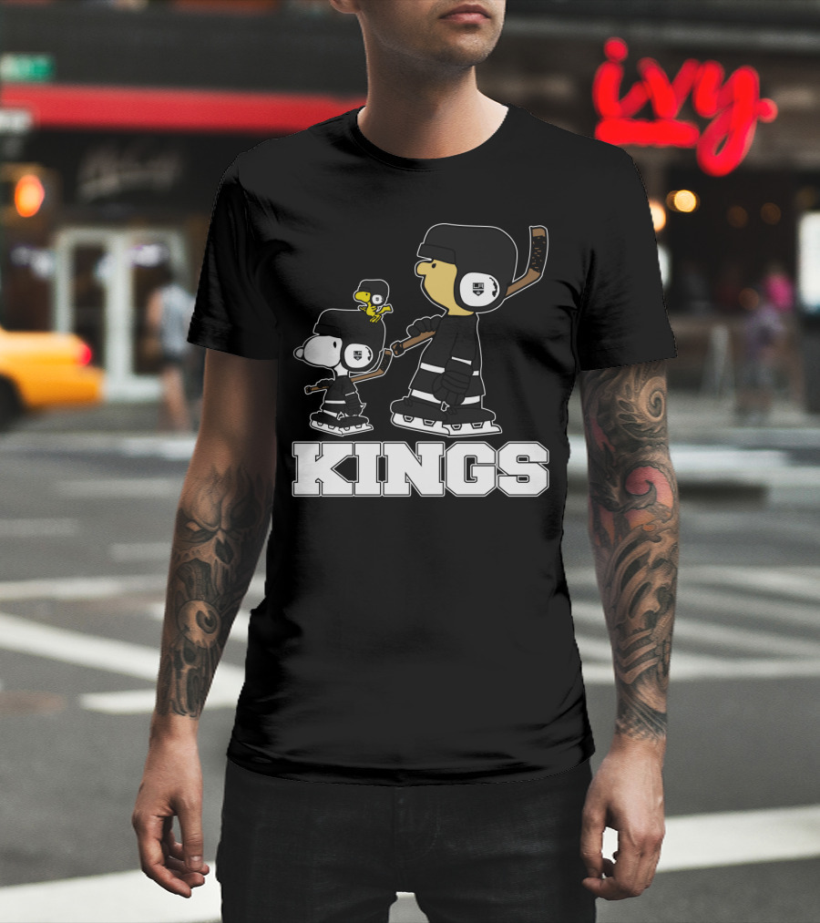 Snoopy And Woodstock Los Angeles Kings Hockey Fans T-Shirt