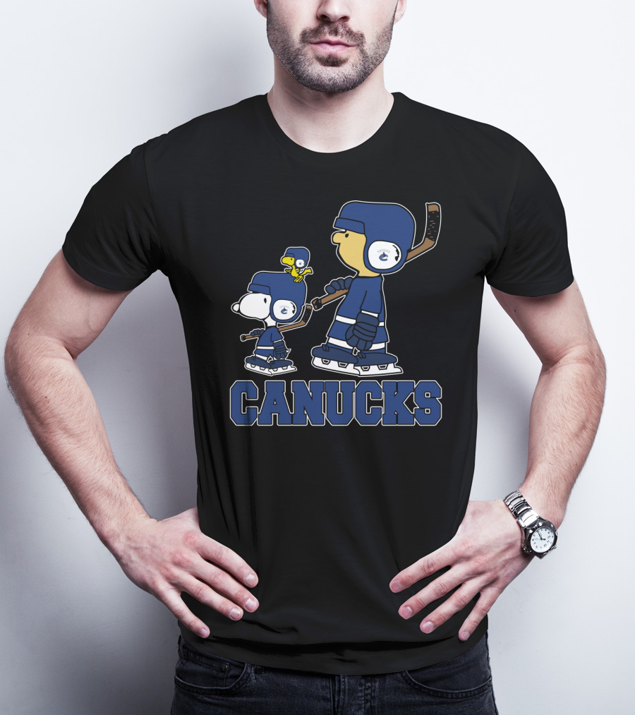 Snoopy And Woodstock In Vancouver Canucks Hockey Gear T-Shirt