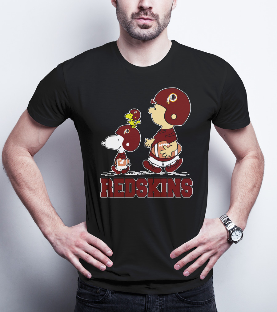 Snoopy And Woodstock Washington Redskins Football Fans T-Shirt