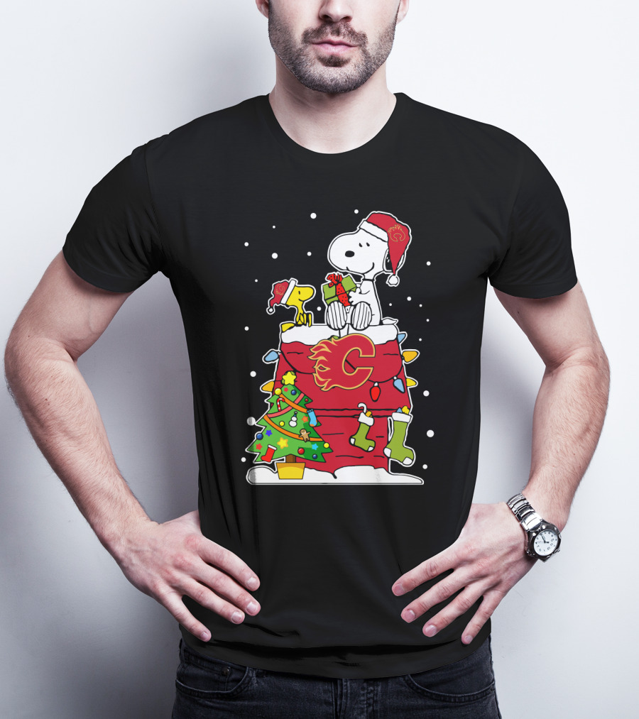 Calgary Flames Snoopy Lover Christmas Scene Featuring C Logo And Woodstock T-Shirt