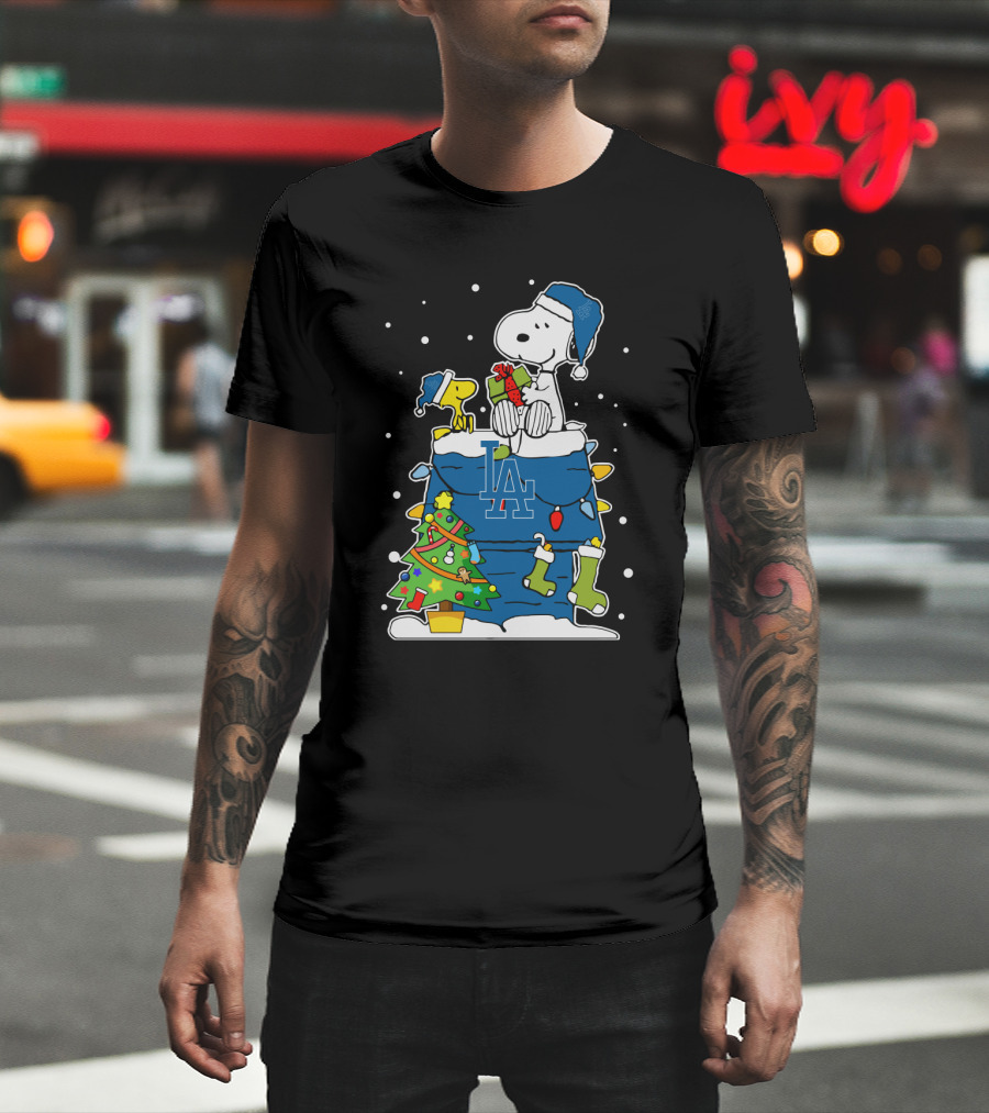 Los Angeles Dodgers Snoopy Christmas Peanuts Woodstock Holiday Winter Gift T-Shirt