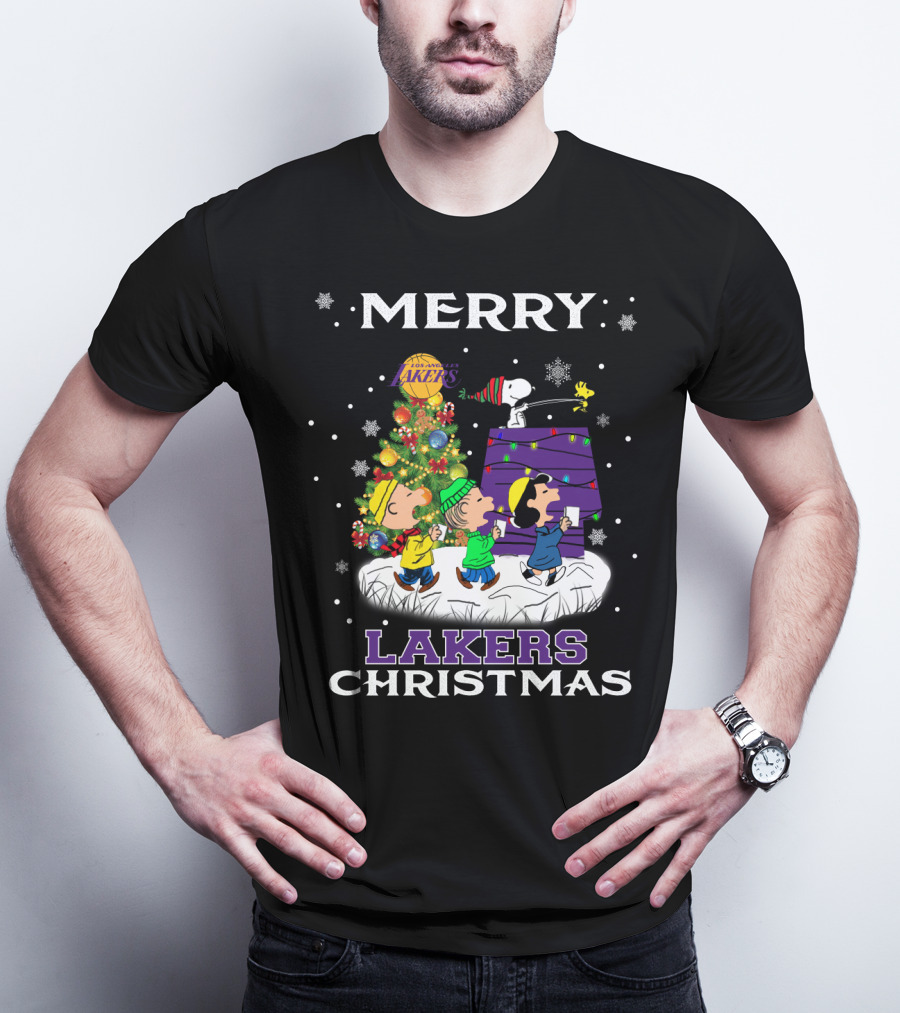 Merry Lakers Christmas Snoopy Peanuts Tree Festive Scene T-Shirt