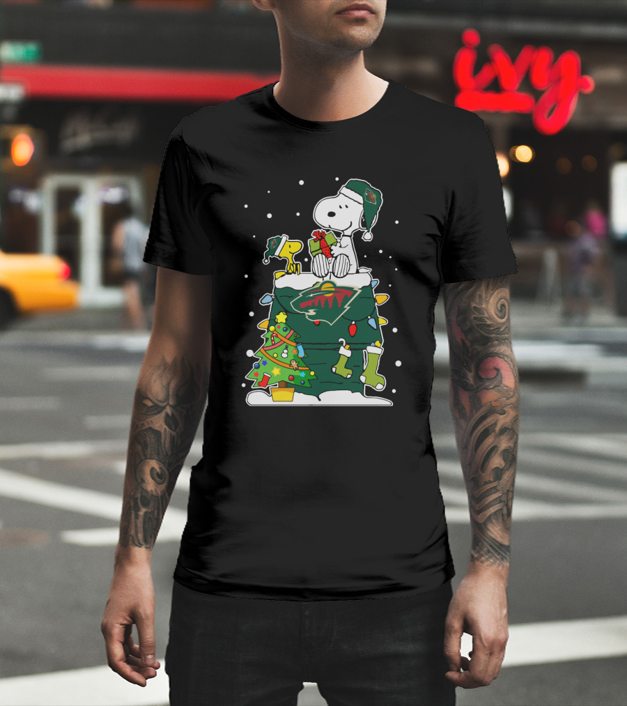 Minnesota Wild Christmas Snoopy With Woodstock And Presents T-Shirt