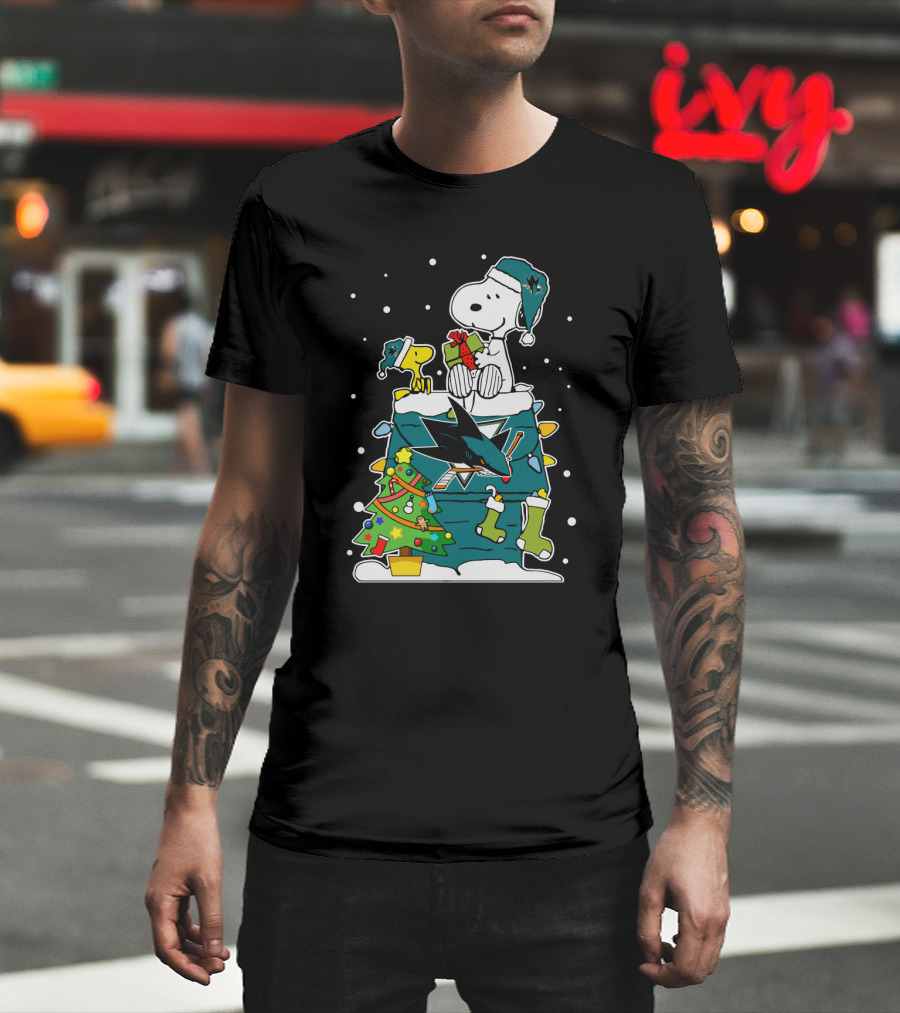 San Jose Sharks Christmas Snoopy For Peanuts Fans T-Shirt